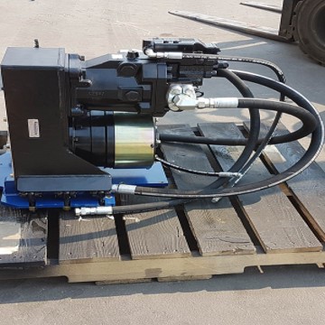 LW – Diamond Core Rotation Unit w/ ‘H’ Chuck | Multi Power, Kelowna Canada